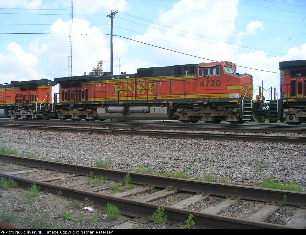 BNSF 4720